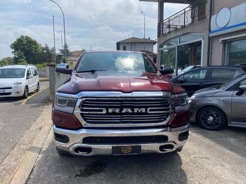 Dodge RAM5.7 V8 Laramie 395cv at8 gpl