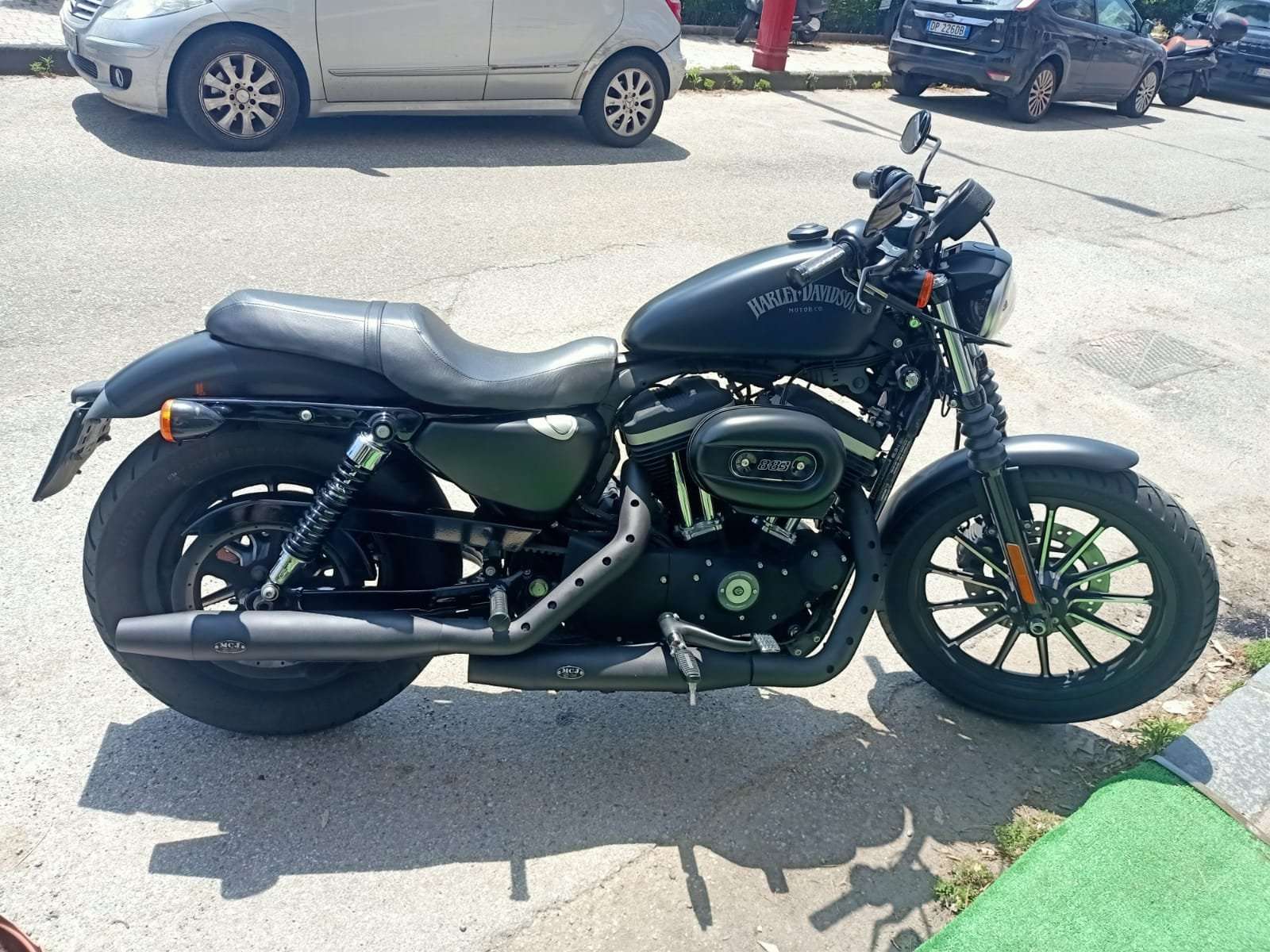 Harley-Davidson Iron 883