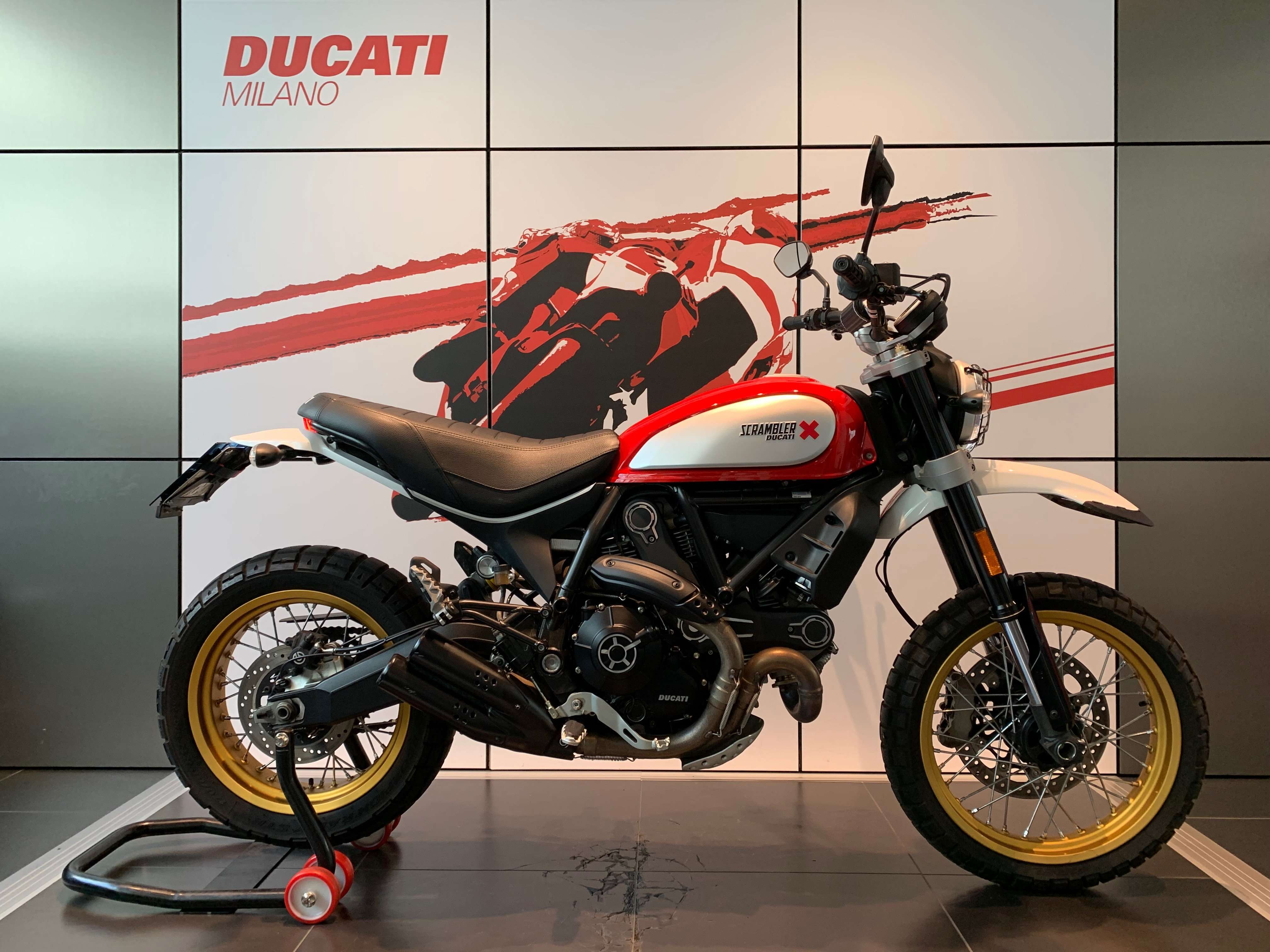 Ducati Scrambler800 Desert Sled