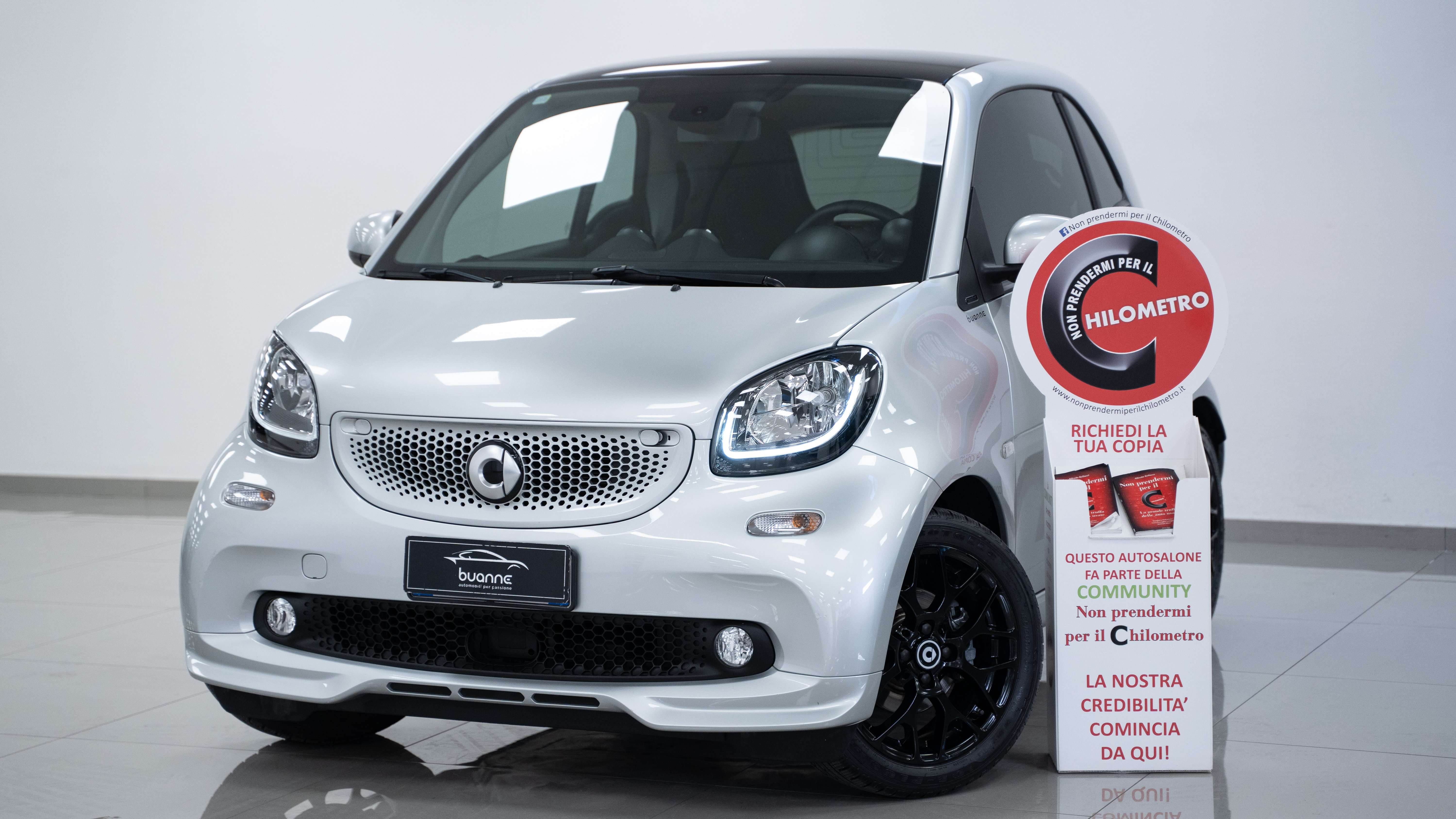 smart forTwo1.0 TWINAMIC AUTO SUPERPASSION LED NAVI TELEC ITAL