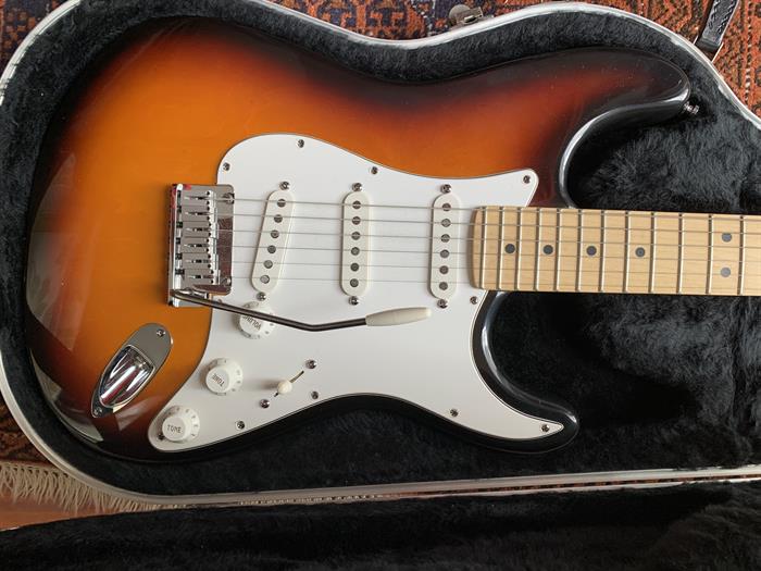 FENDER STRATOCASTER ORIGINALE USA