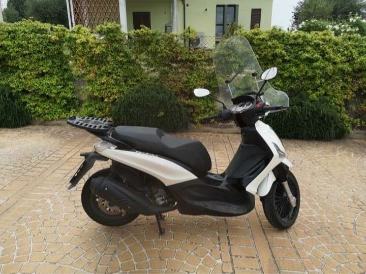 Piaggio Beverly 300