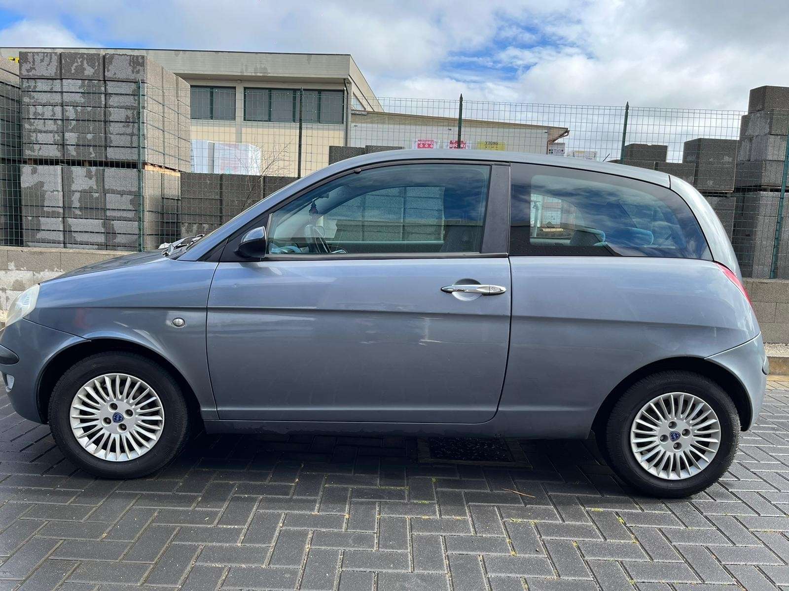 Lancia Ypsilon1.2 8v