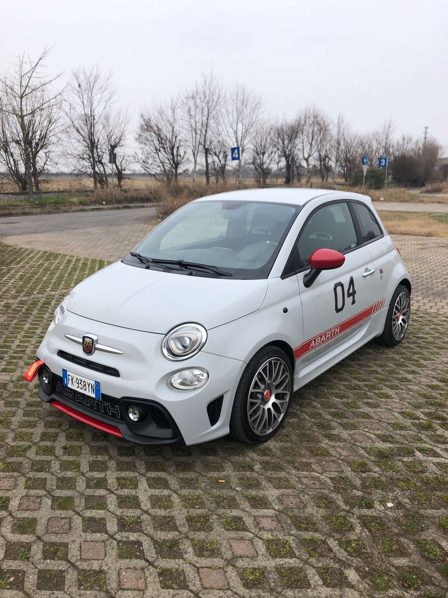 Abarth 5951.4 t-jet 145cv