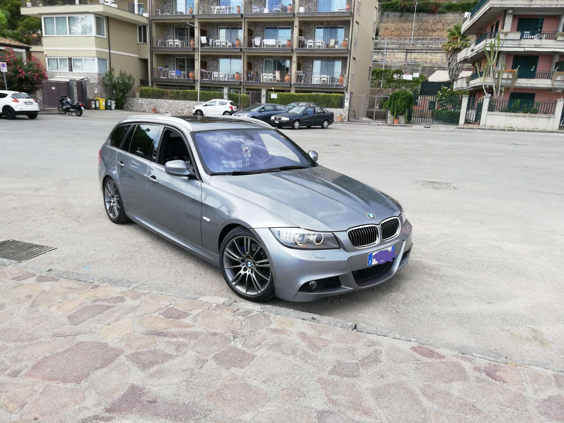 BMW 320320d Touring M sport  Edition 184cv