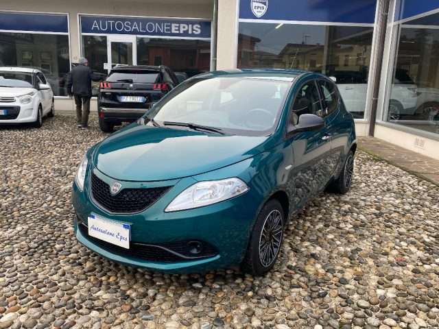 Lancia Ypsilon1.2 69 CV 5 porte GPL Ecochic Gold