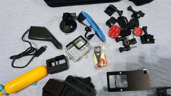 GOPRO HERO 6 BLACK CON ACCESSORI E STABILIZZATORE VIMBLE 2