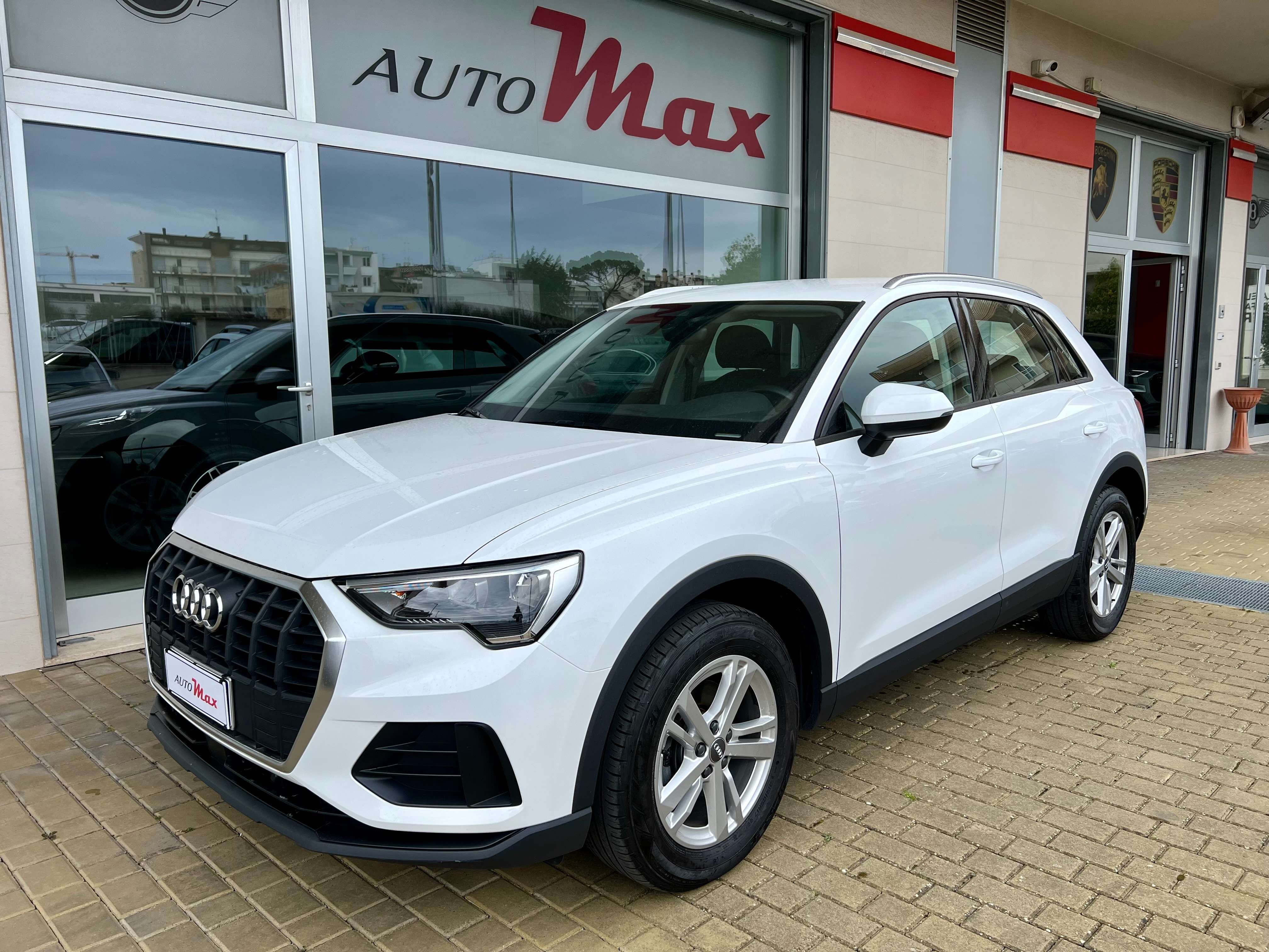 Audi Q3Q3 35 2.0 tdi s-tronic