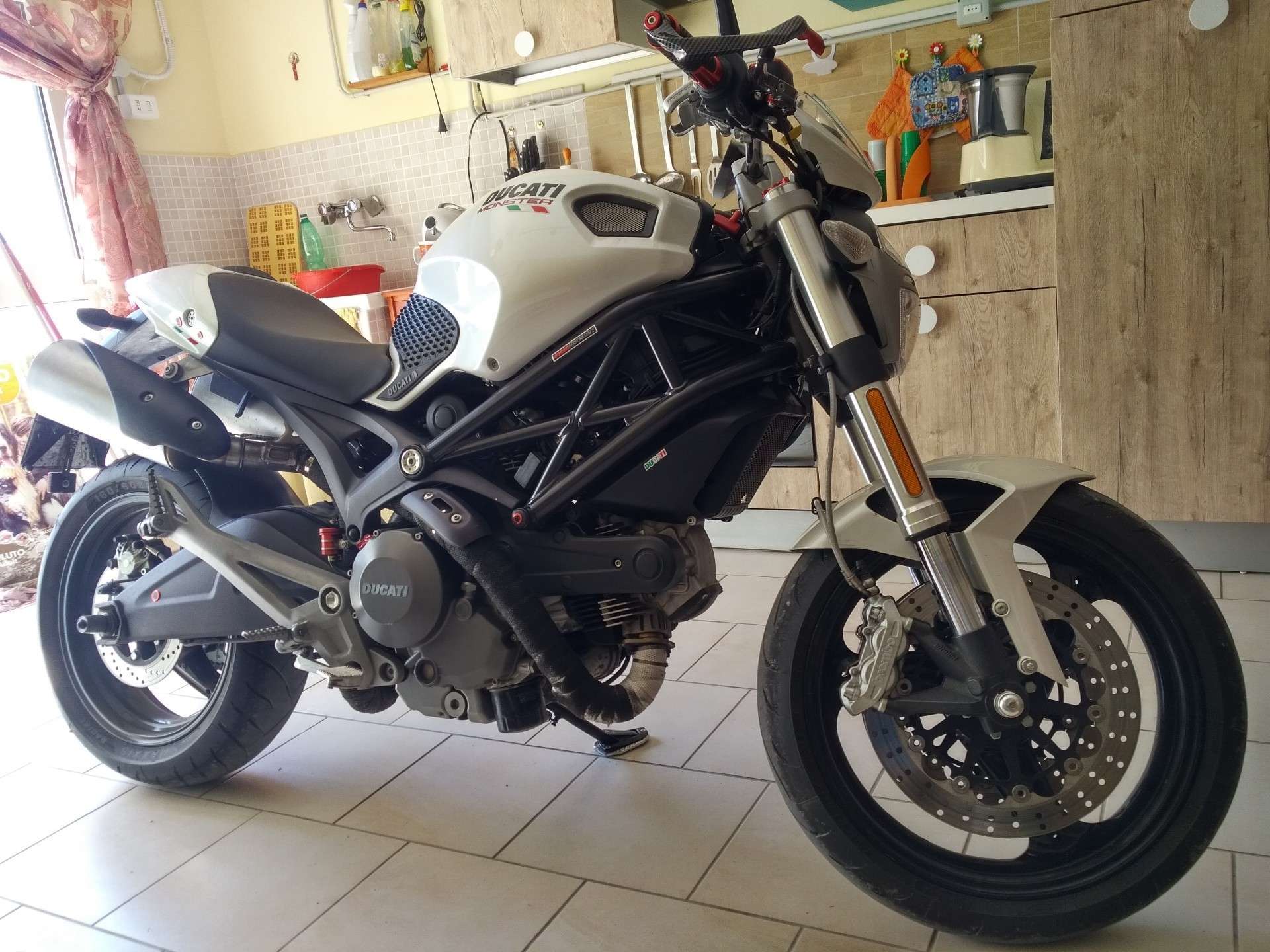 Ducati Monster 696Plus