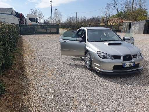 Subaru ImprezaSedan 2.5 WRX STI awd 280cv