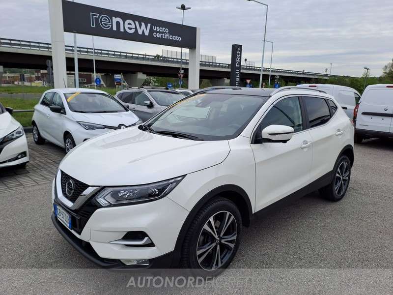 Nissan Qashqai1.3 dig-t n-connecta 140cv