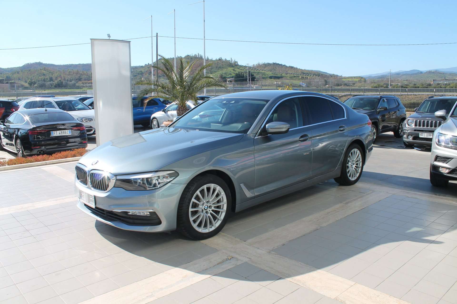 BMW 520520d xdrive Luxury auto