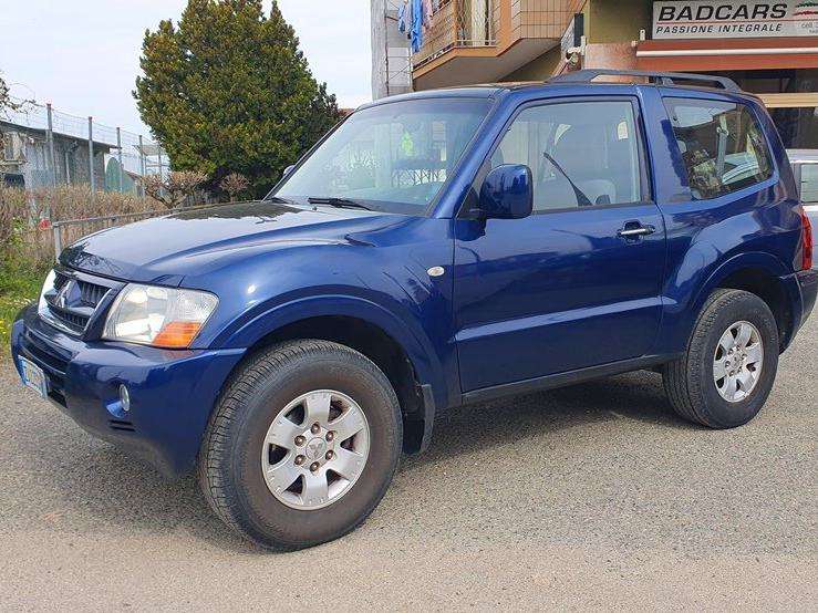 Mitsubishi PajeroPAJERO 2.5 TDI 115CV GLX CON GANCIO TRAINO