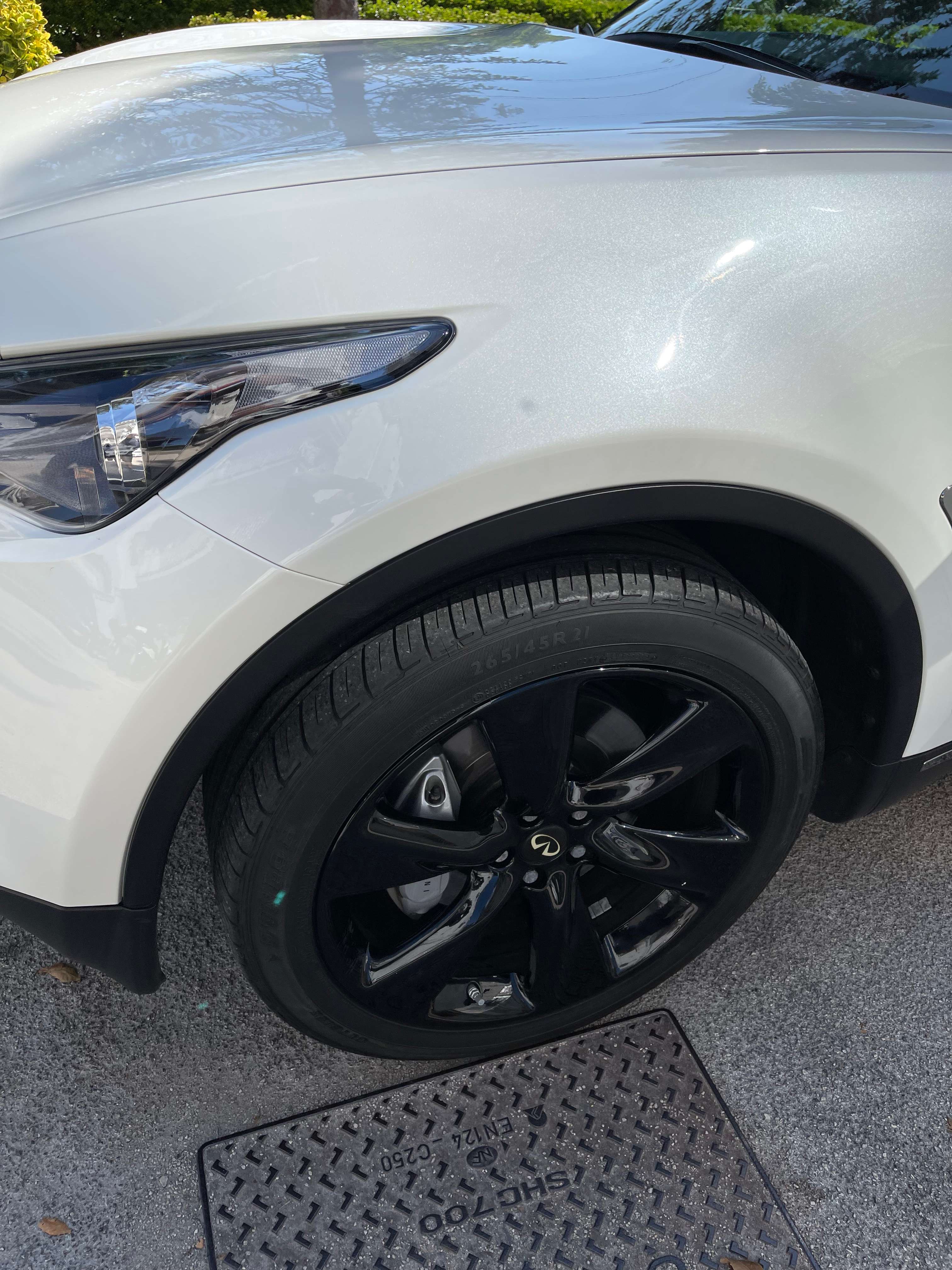 Infiniti QX70CILINDRATA 5000 CV 390