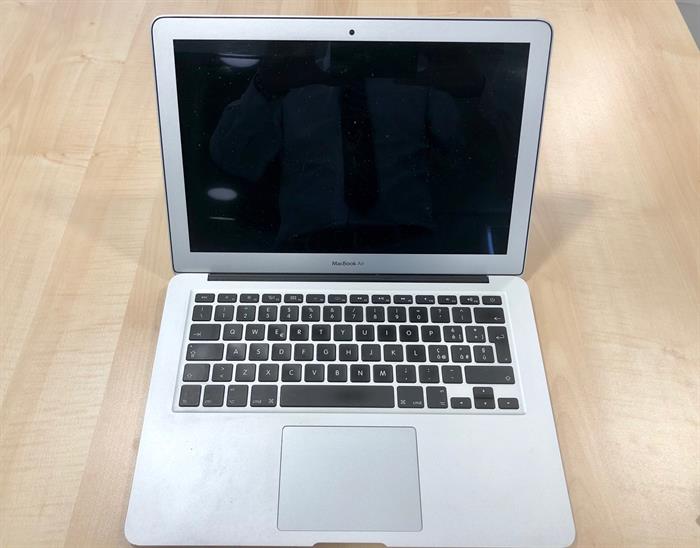 MACBOOK AIR 13"