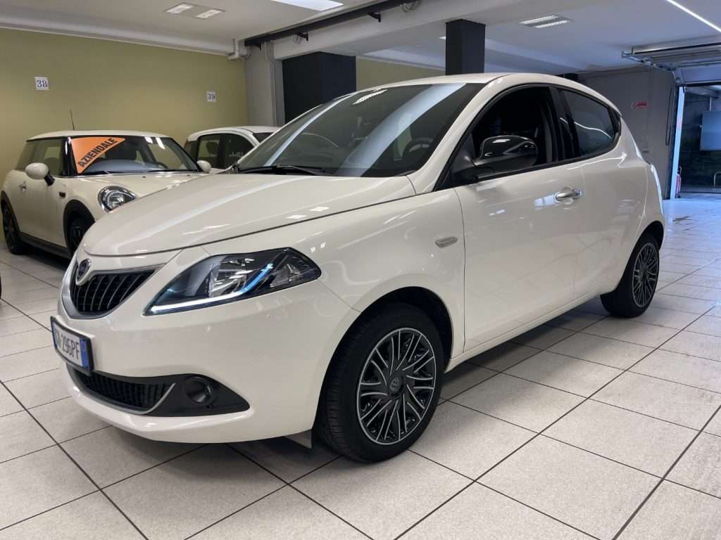 Lancia Ypsilon1.0 FireFly 5 porte S&S Hybrid Ecochic Gold