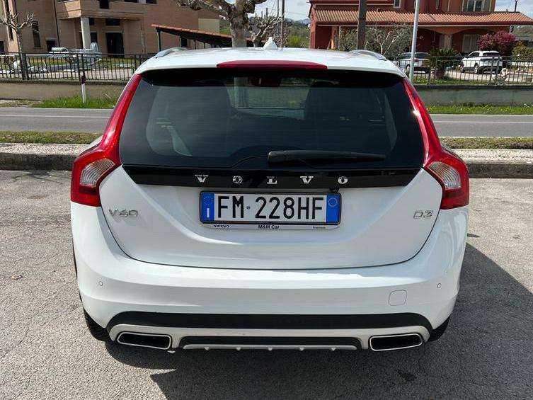 Volvo V60 Cross CountryV60 MY18 Cross Country 2.0 d3 Business geartronic