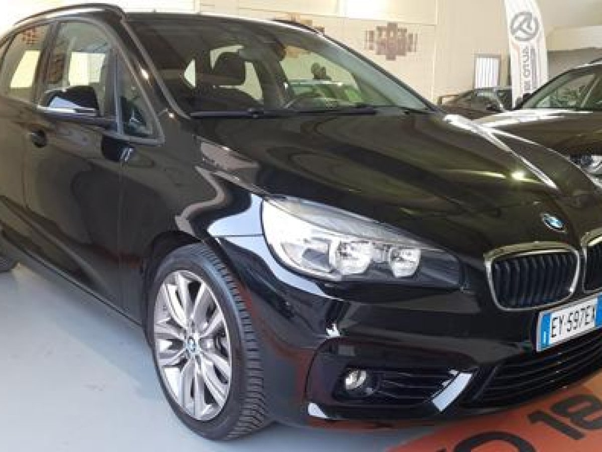 BMW Serie 2 A.T. (F45) 220d Active Tourer Sport