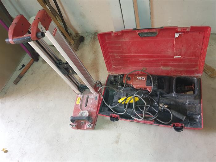 CAROTATRICE HILTI DD130