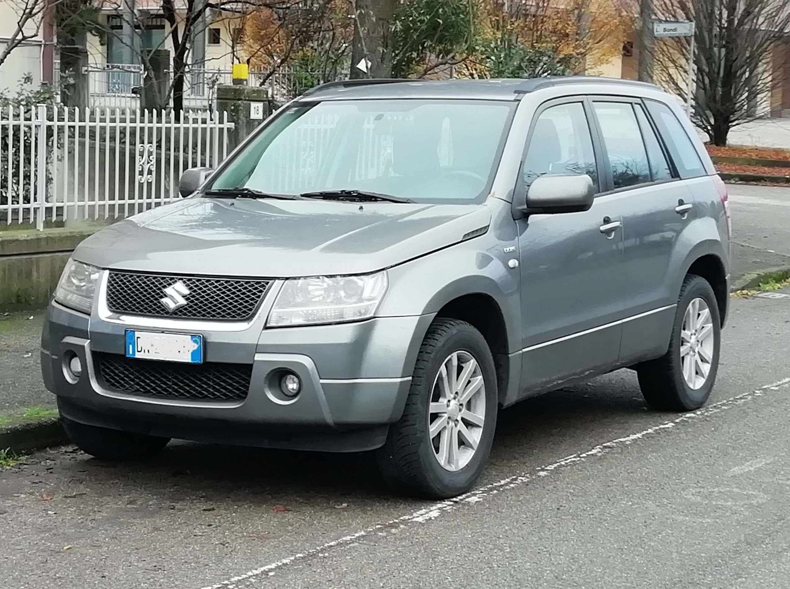 Suzuki Grand Vitara1.9 DDiS 5 porte