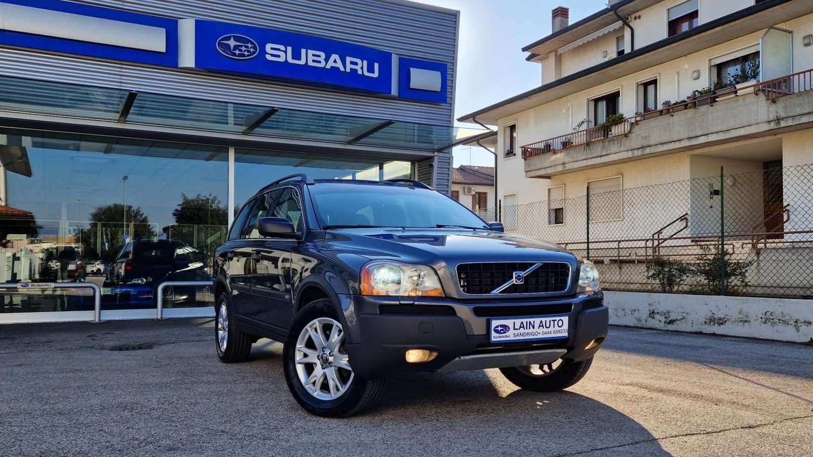 Volvo XC902.4 d5 Executive 185cv 4x4 C. Automatico - 7 posti