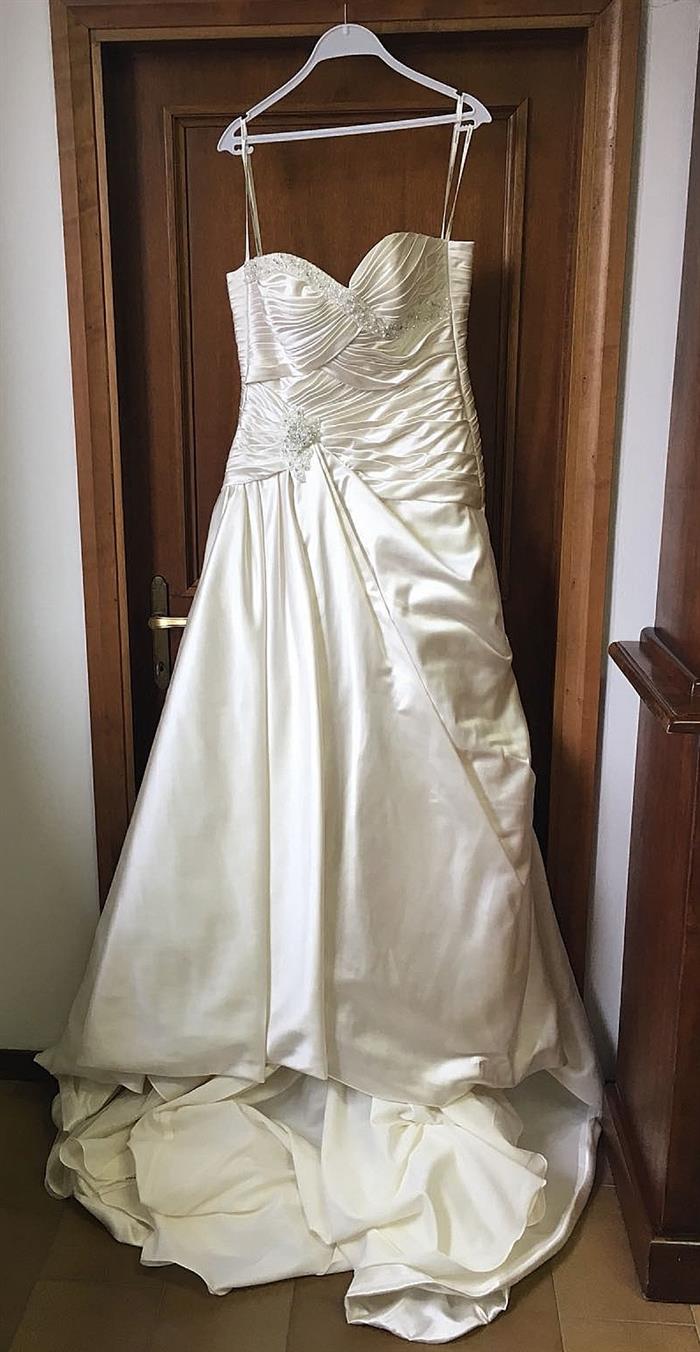 ABITO DA SPOSA NUOVO