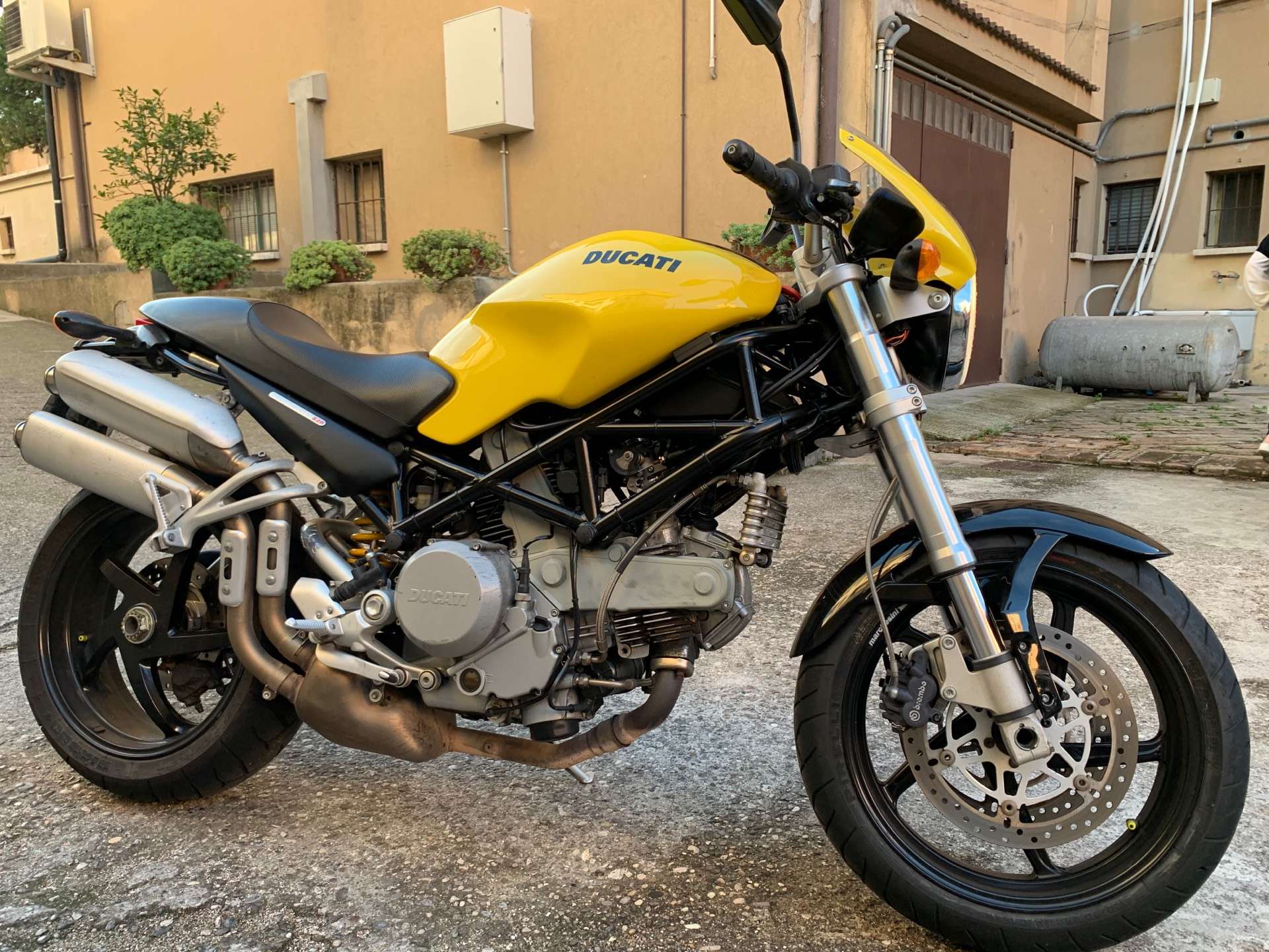 Ducati Monster S2Rs2r