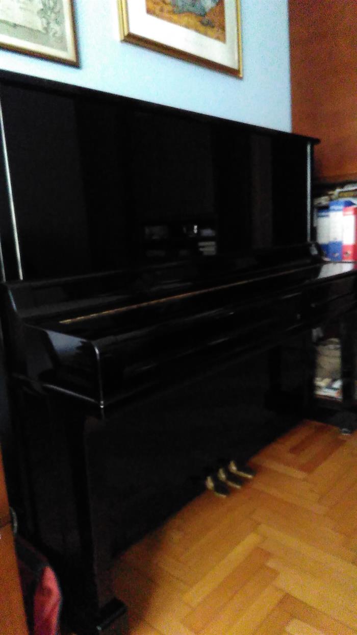 PIANOFORTE VERTICALE YAMAHA