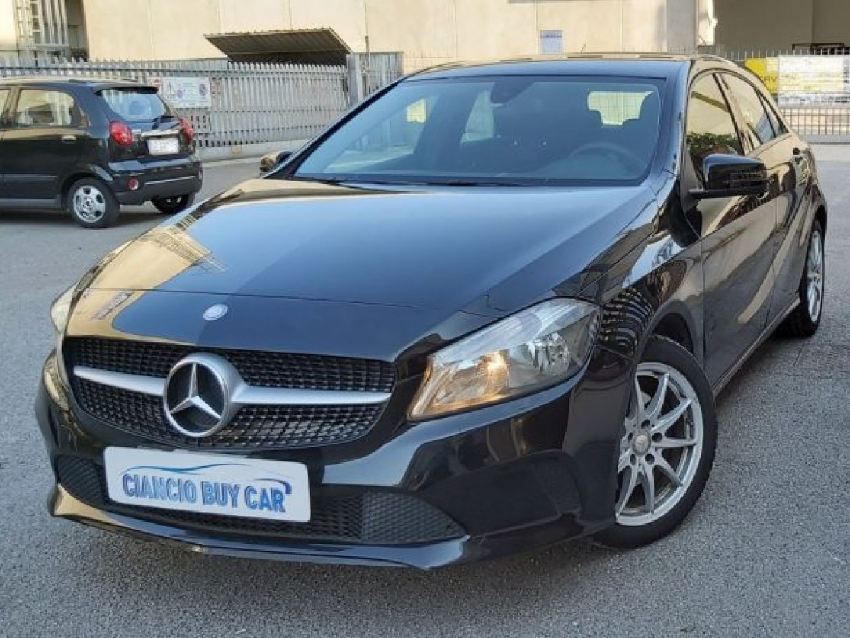 MERCEDES Classe A (W176) A 220 d Automatic Sport