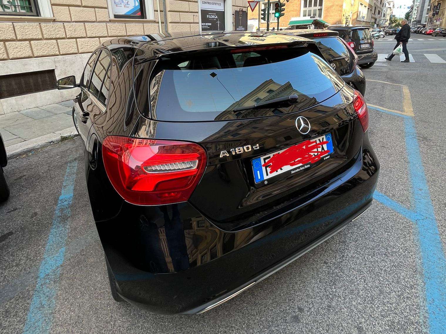 Mercedes-Benz A 180A 180 d Sport Next