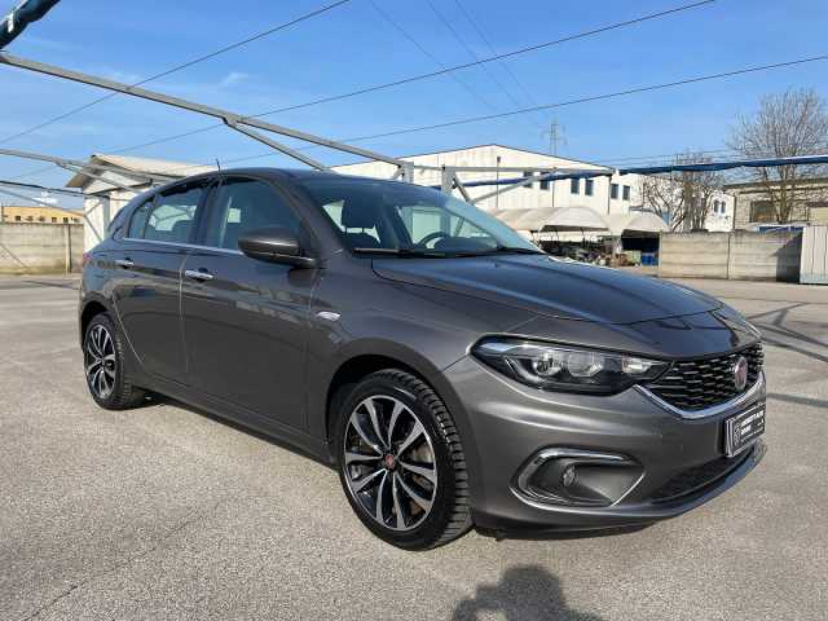 FIAT Tipo (2015-->) Tipo 1.3 Mjt S&S 5 porte Lounge