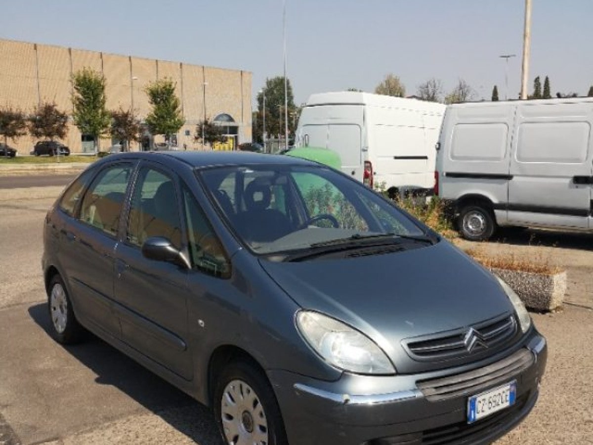 CITROEN Xsara Picasso 1.6 16V Elegance Bi Energy G