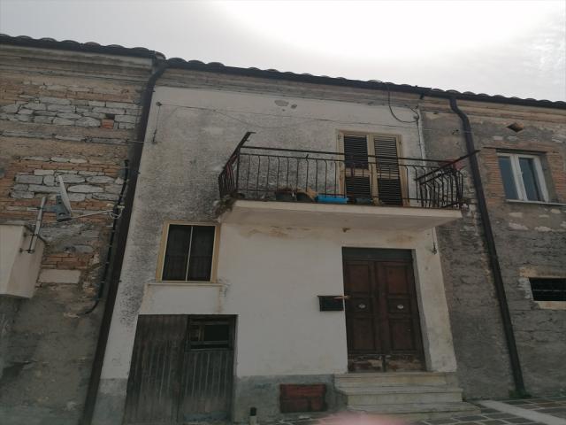 Casa indipendente in vendita a rapino centro storico