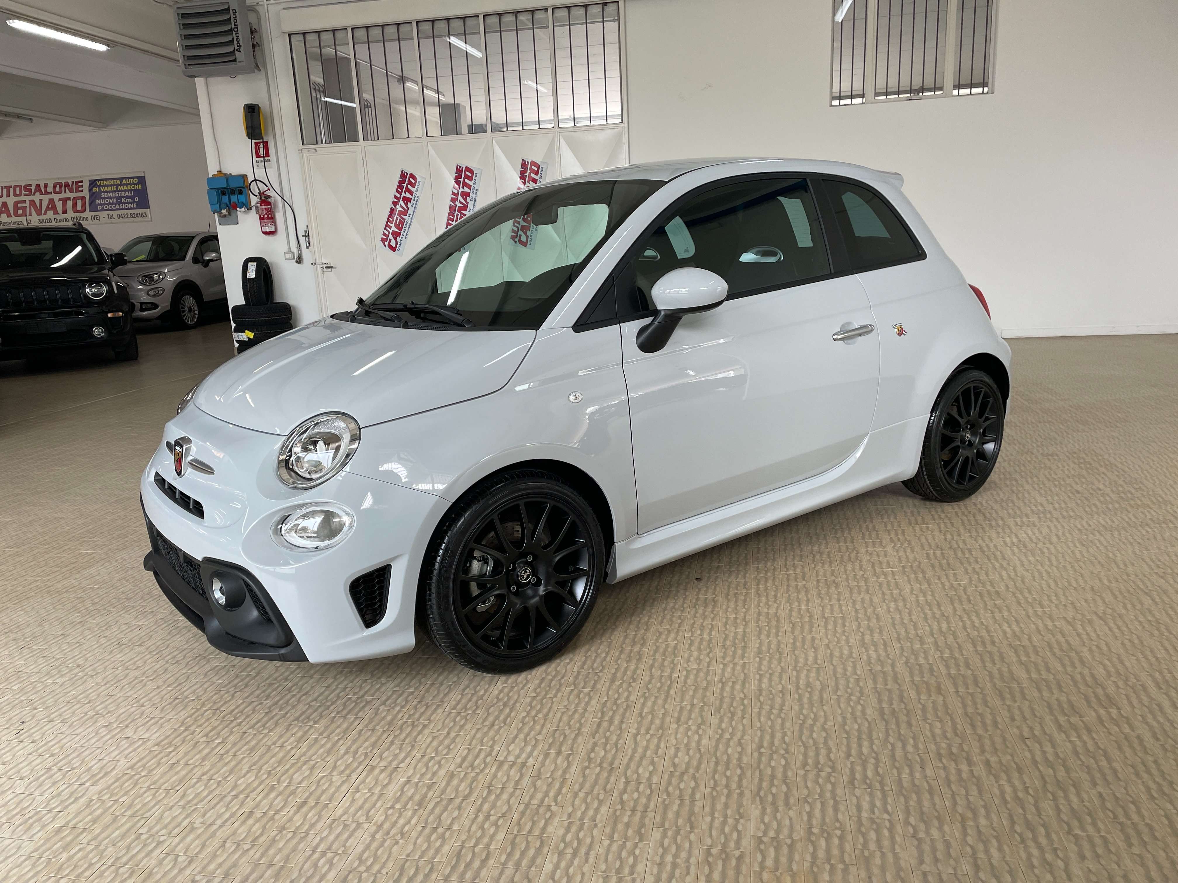 Abarth 5951.4 t-jet 165cv Km0 2023 F595 Grigio Campovolo