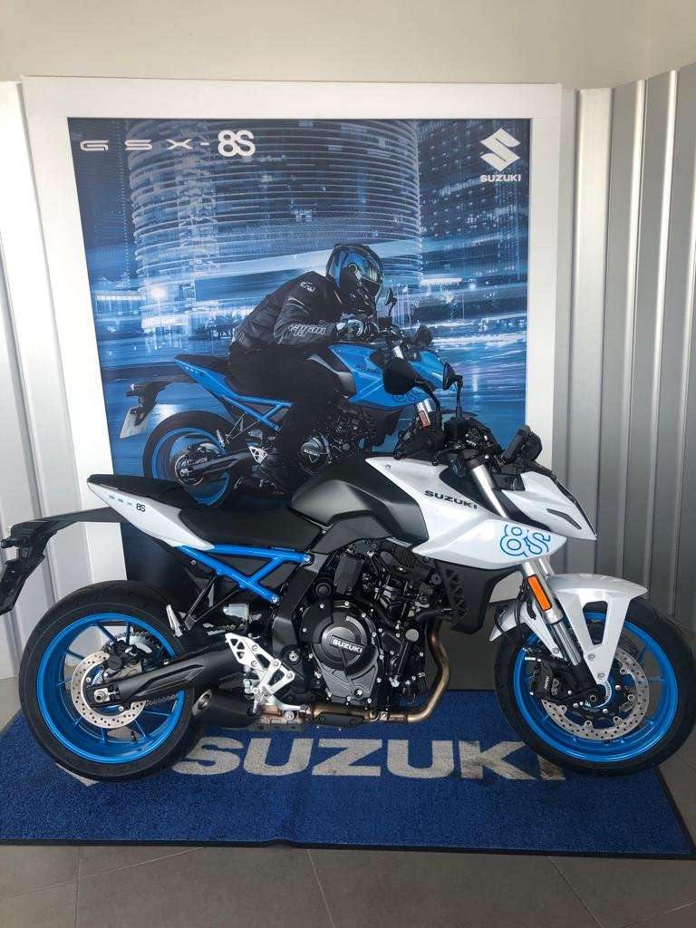 Suzuki GSX 8S