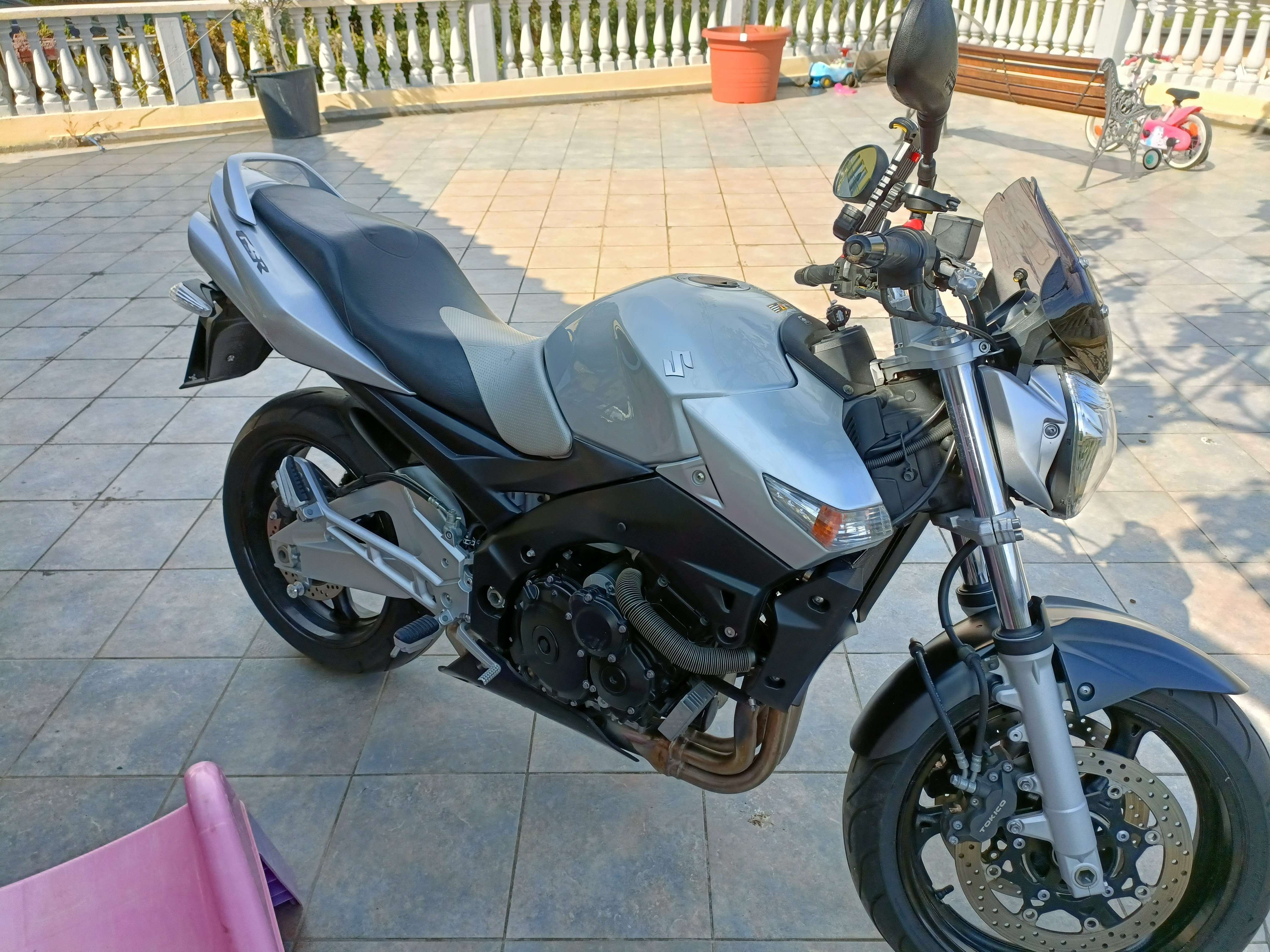 Suzuki GSR 600Abs