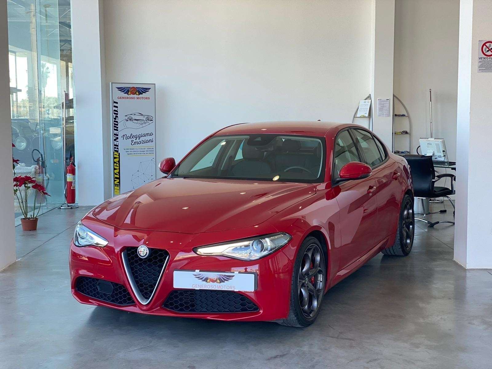 Alfa Romeo Giulia2.2 Turbodiesel 180 CV, CAMBIO MANUALE. VETTURA IN