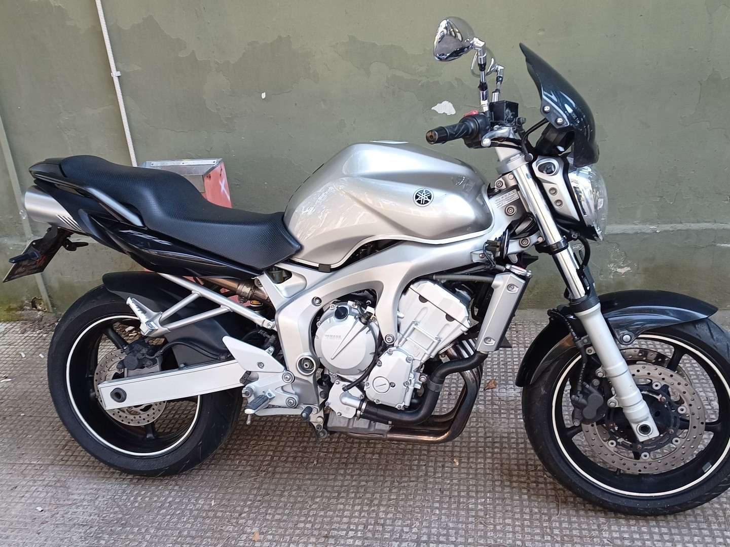 Yamaha FZ 6