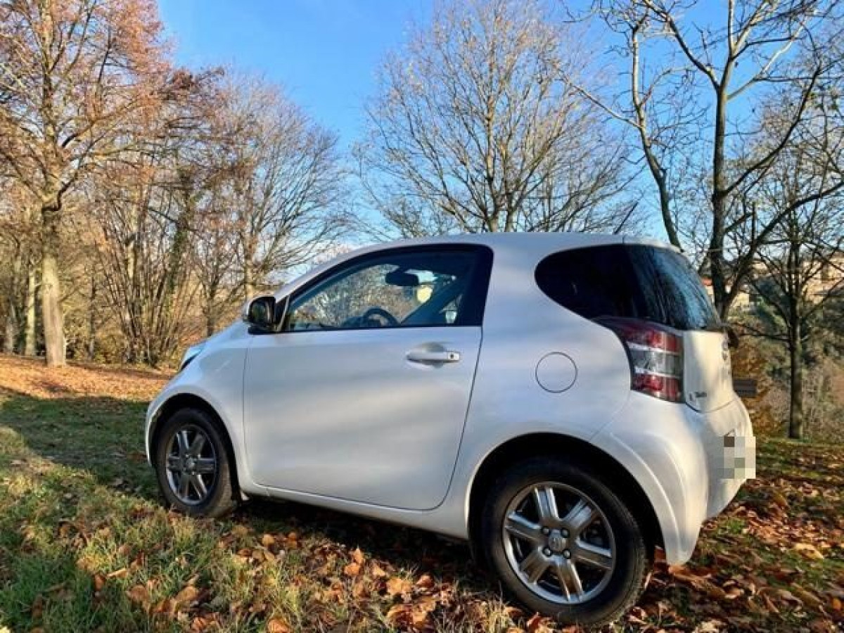 TOYOTA iQ iQ 1.0 Multidrive