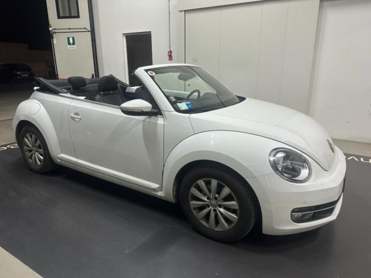 VOLKSWAGEN Maggiolino Maggiolino Cabrio 2.0 TDI Design BlueMotion Technology