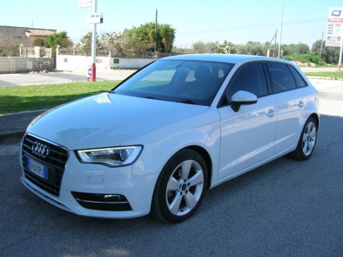 AUDI A3 3ª serie A3 SPB 1.6 TDI Ambition