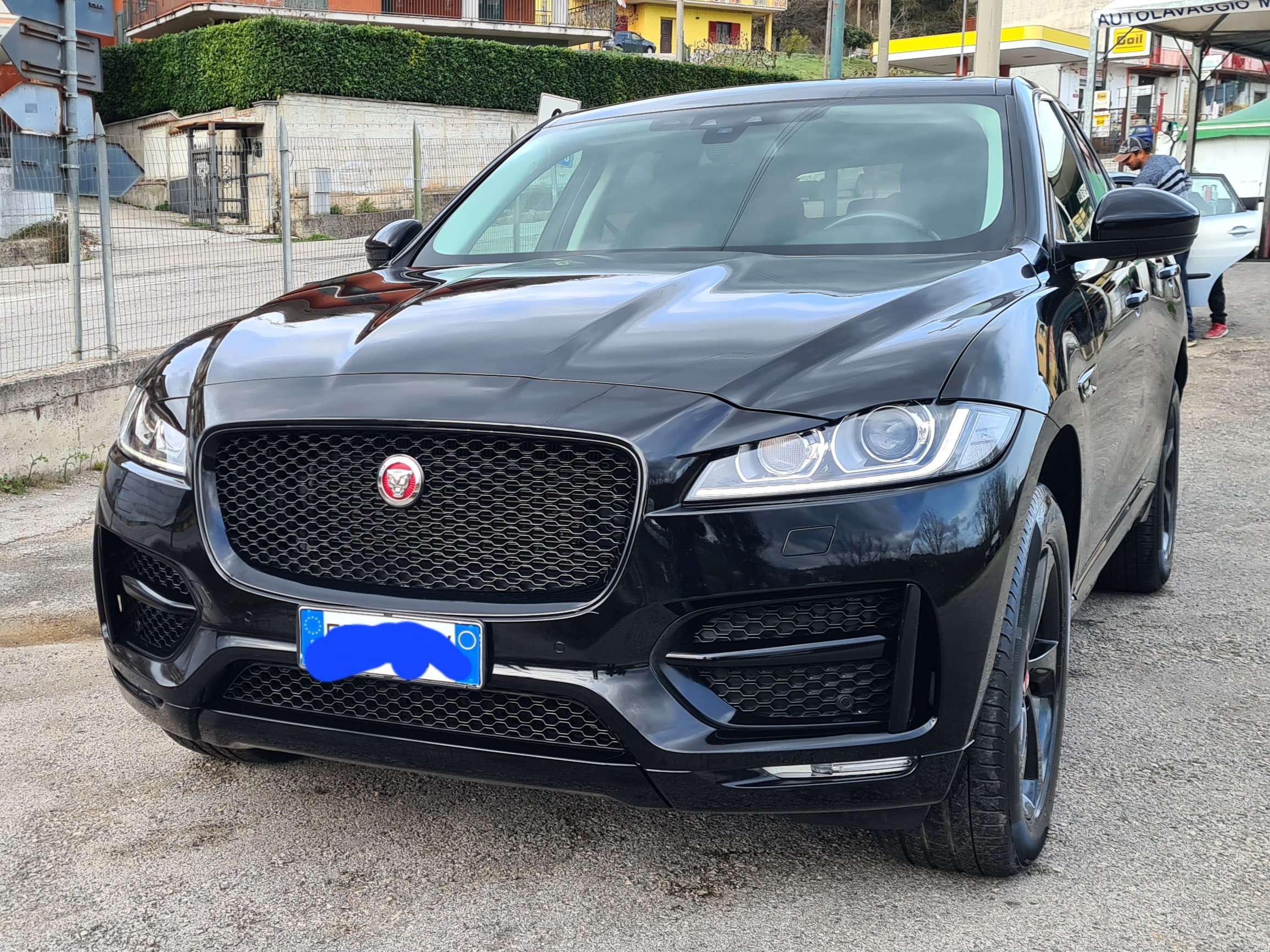 Jaguar F-PaceF-Pace 2.0d R-Sport awd 180cv auto