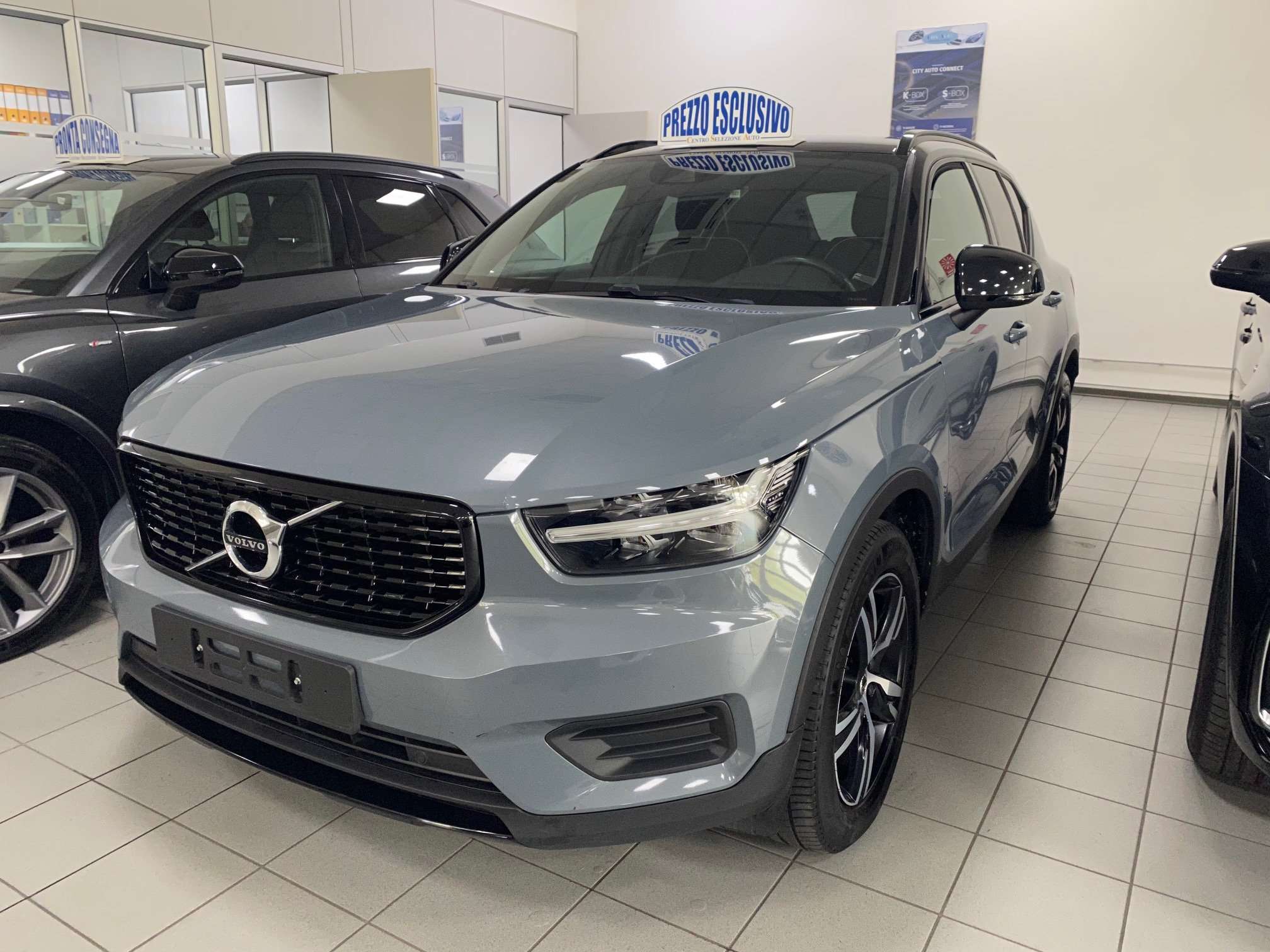 Volvo XC402.0 d3 R-design Geartronic " OTTIMO PREZZO "