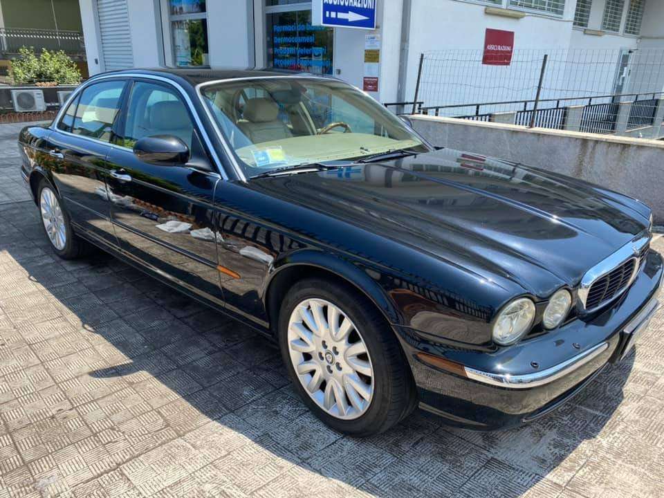 Jaguar XJXJ 3.5 V8 Executive