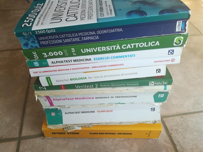 LIBRI PER IL TEST AMMISSIONE DI MEDICINA