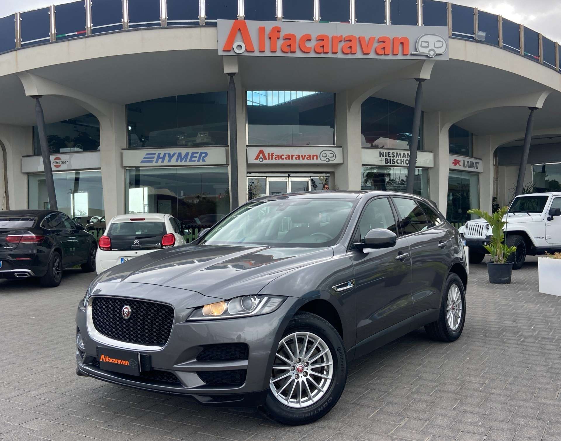 Jaguar F-Pace2.0 D 180 CV AWD aut. Pure