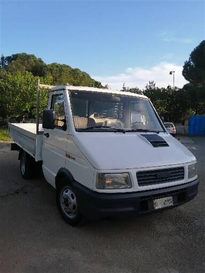 IVECO DAILY DIESEL - SAN VITO DEI NORMANNI (BR)