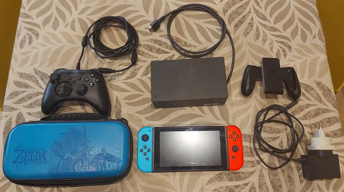 NINTENDO SWITCH 32GB CONSOLE