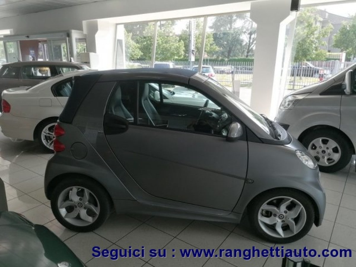 SMART fortwo 2ª serie fortwo 1000 52 kW MHD cabrio Urbanrunner