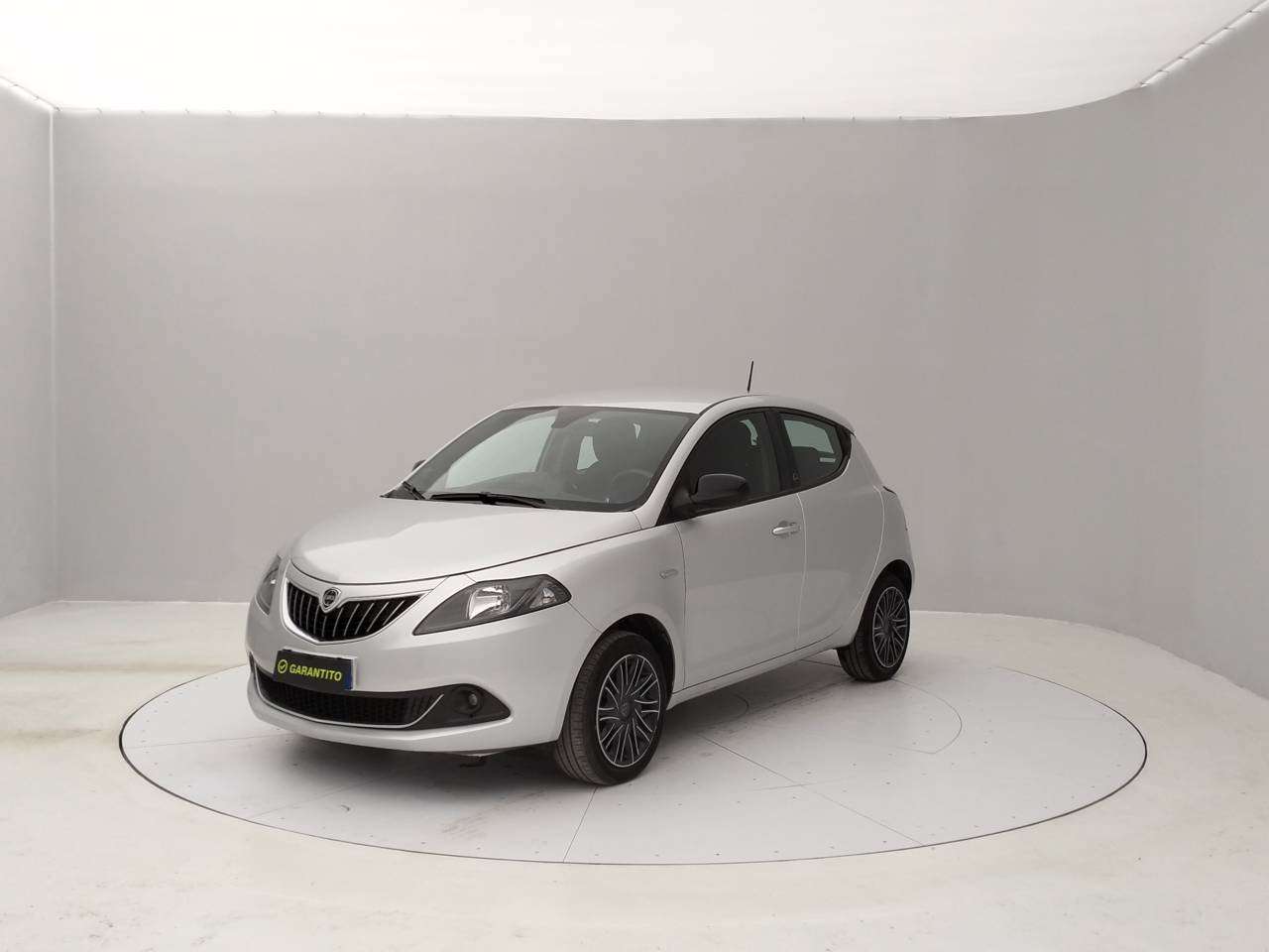 Lancia Ypsilon1.0 firefly hybrid Gold s